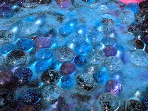 Design your own "Under the Sea" tuff tray | parentutor.co.uk